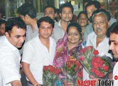 Sameer Meghe helping Kedarnath Victims - Nagpur Today : Nagpur News
