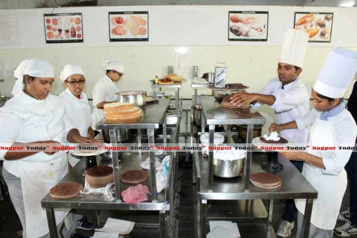 While learning to bake, and baking to learn Nagpur Today : Nagpur News