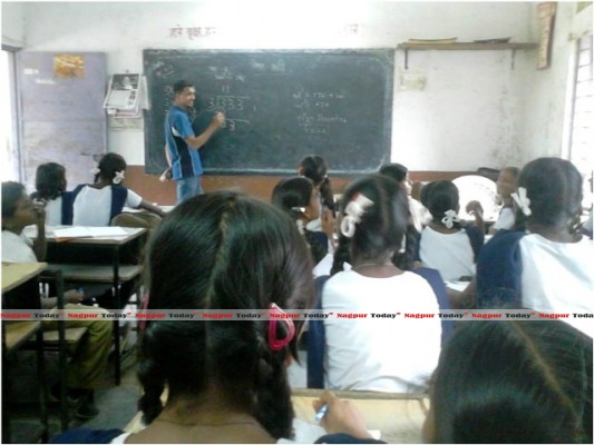 VNIT’s students ‘Prayaas’ to help J&K flood victims : Nagpur Today ...