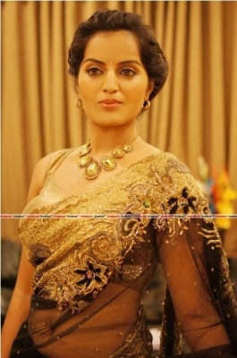 Actress Meghna Patel wears Saree to Congrats Modi for his win in Jammu ...
