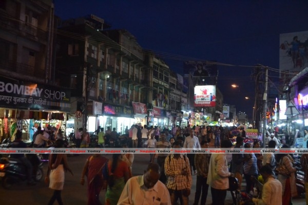 5 best shopping hotspots in Nagpur to indulge in fresh buying season!