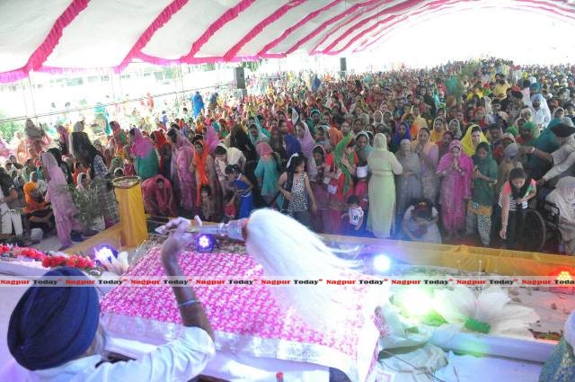 Sikh brethren of city celebrate 547th GuruNanak Jayanti with devotional ...