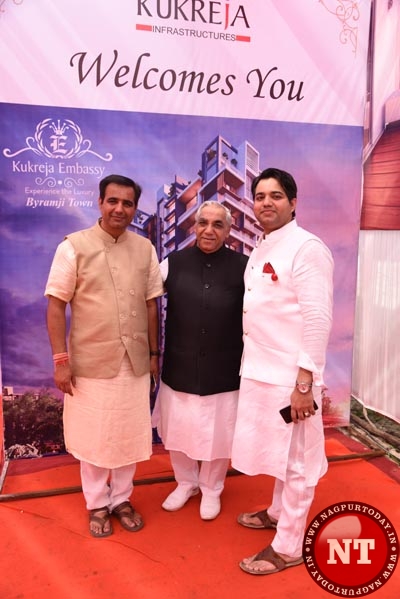 Kukrejas make guests 'feel at home' at Kukreja Embassy launch!