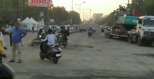 Chhatrapati flyover reopened for traffic well before the deadline ... Chhatrapati flyover reopened for traffic well before the deadline ...