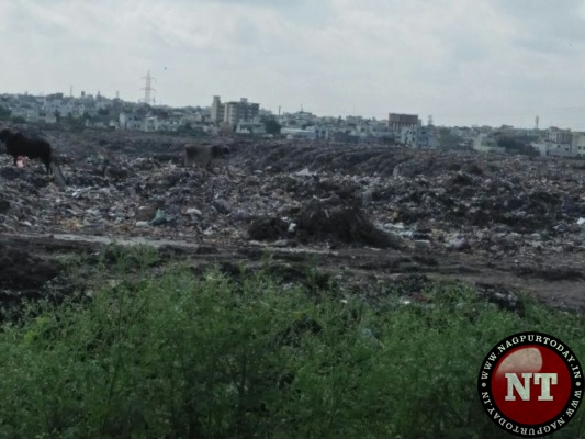 Mounted trash, stench in air, contaminated landfill: Bhandewadi Dumping ...