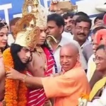 In chopper decorated as 'Pushpak Viman', 'Lord Ram' returns to Ayodhya ...