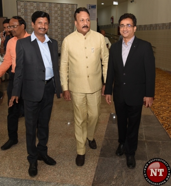 Bawankule inaugurates Kalidas Samaroh - Nagpur Today : Nagpur News