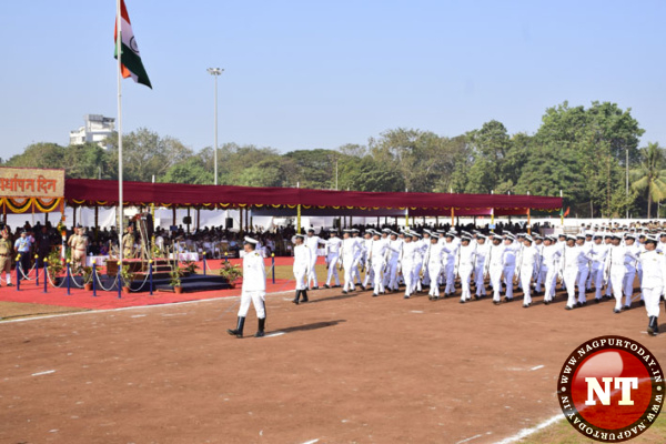 69th Republic Day: Maha Governor unfurls national flag at State ...