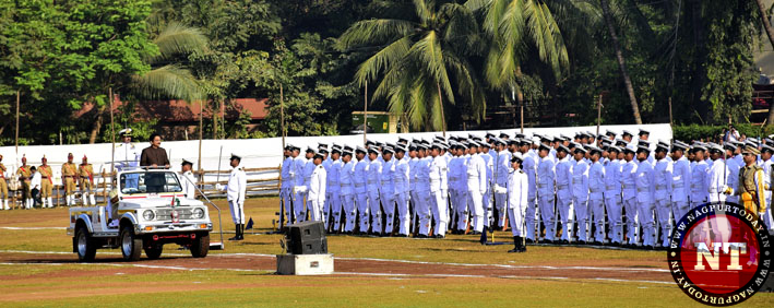 69th Republic Day: Maha Governor unfurls national flag at State ...