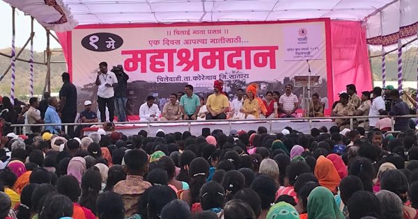 On Maharashtra Day, Aamir Khan does Shramadaan at Satara district ...