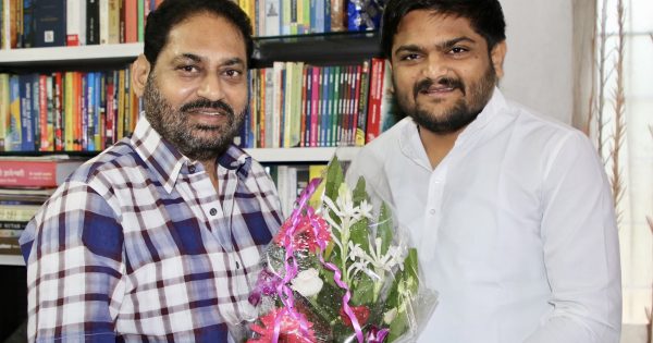 Gujarat Congress leader Hardik Patel calls on Dr Nitin Raut in city ...