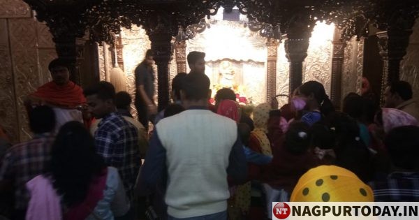 भाविकांची कोराडी मंदिरात दर्शनासाठी प्रचंड गर्दी Nagpur Today : Nagpur News