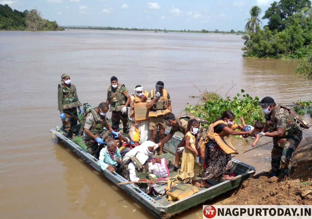 Indian army continues to support rescue & relief operations Nagpur ...