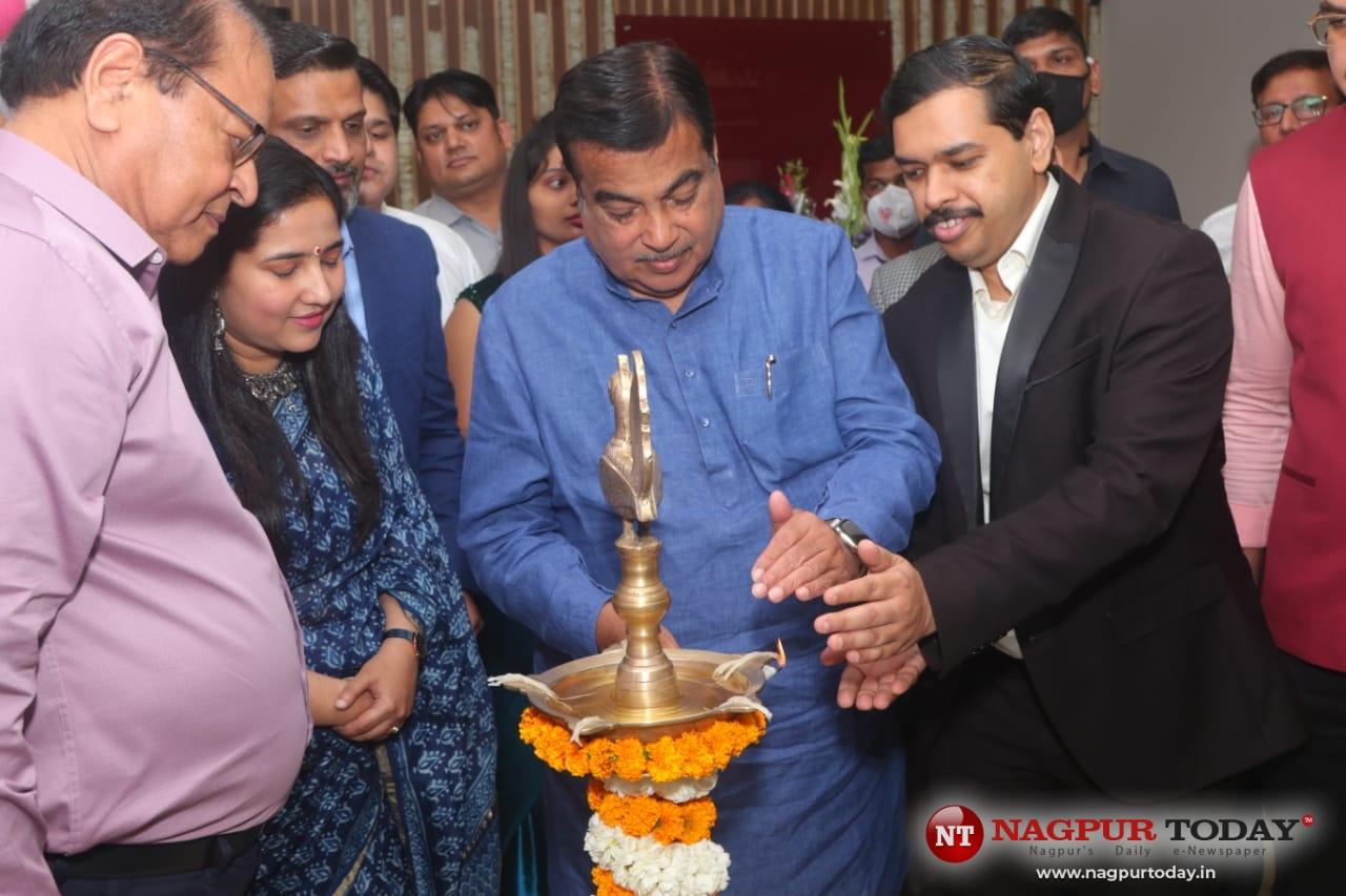 Shri Nitin Gadkari inaugurates Indira IVF state–of-the-art centre in Nagpur