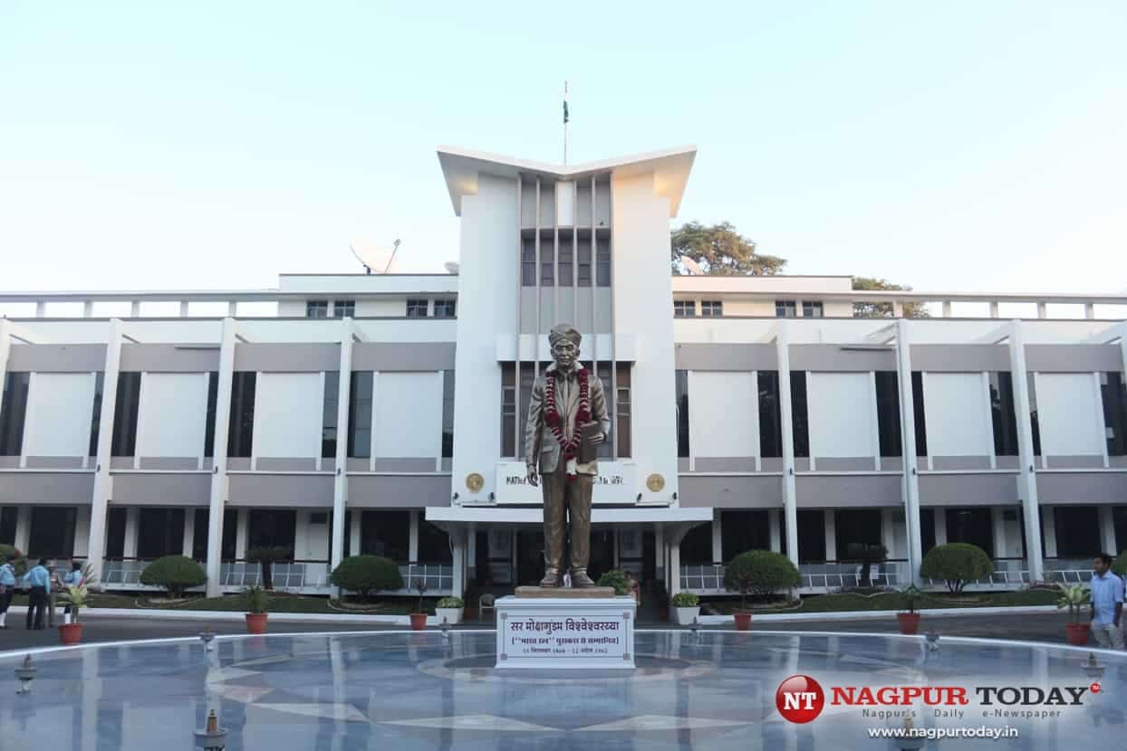 Has VNIT become a ‘propaganda centre’ of a particular ideology?