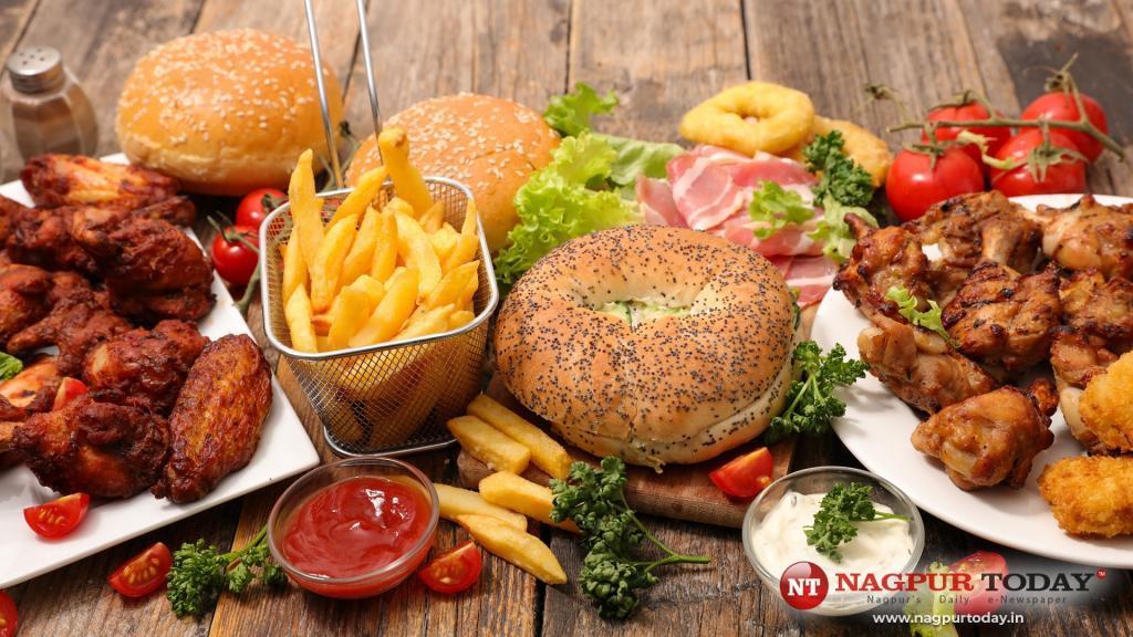 ‘फास्ट फूड’ आज से थोडा कम