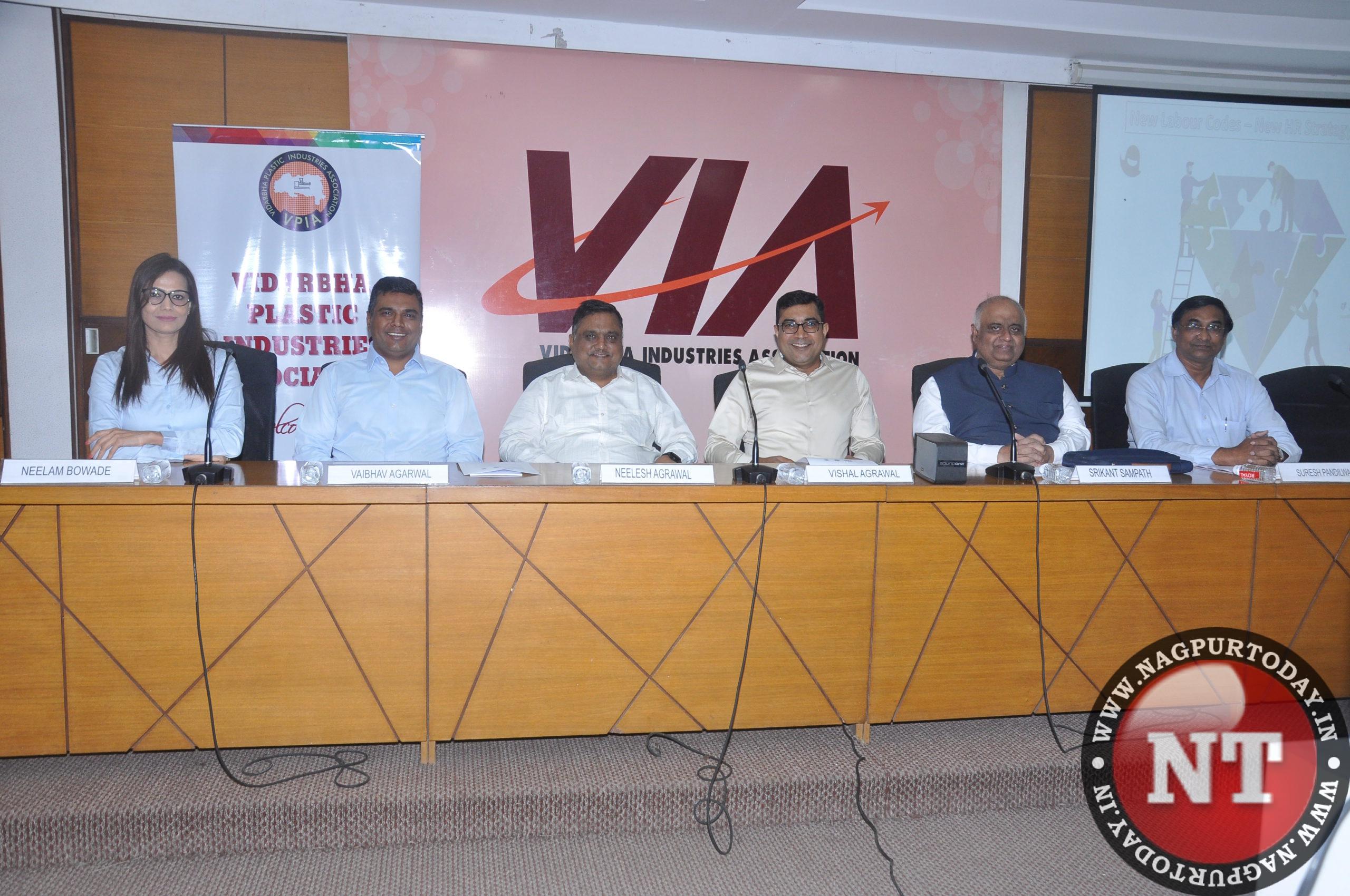 VIA, VPIA & NIPM organized a session on “Labour Laws”