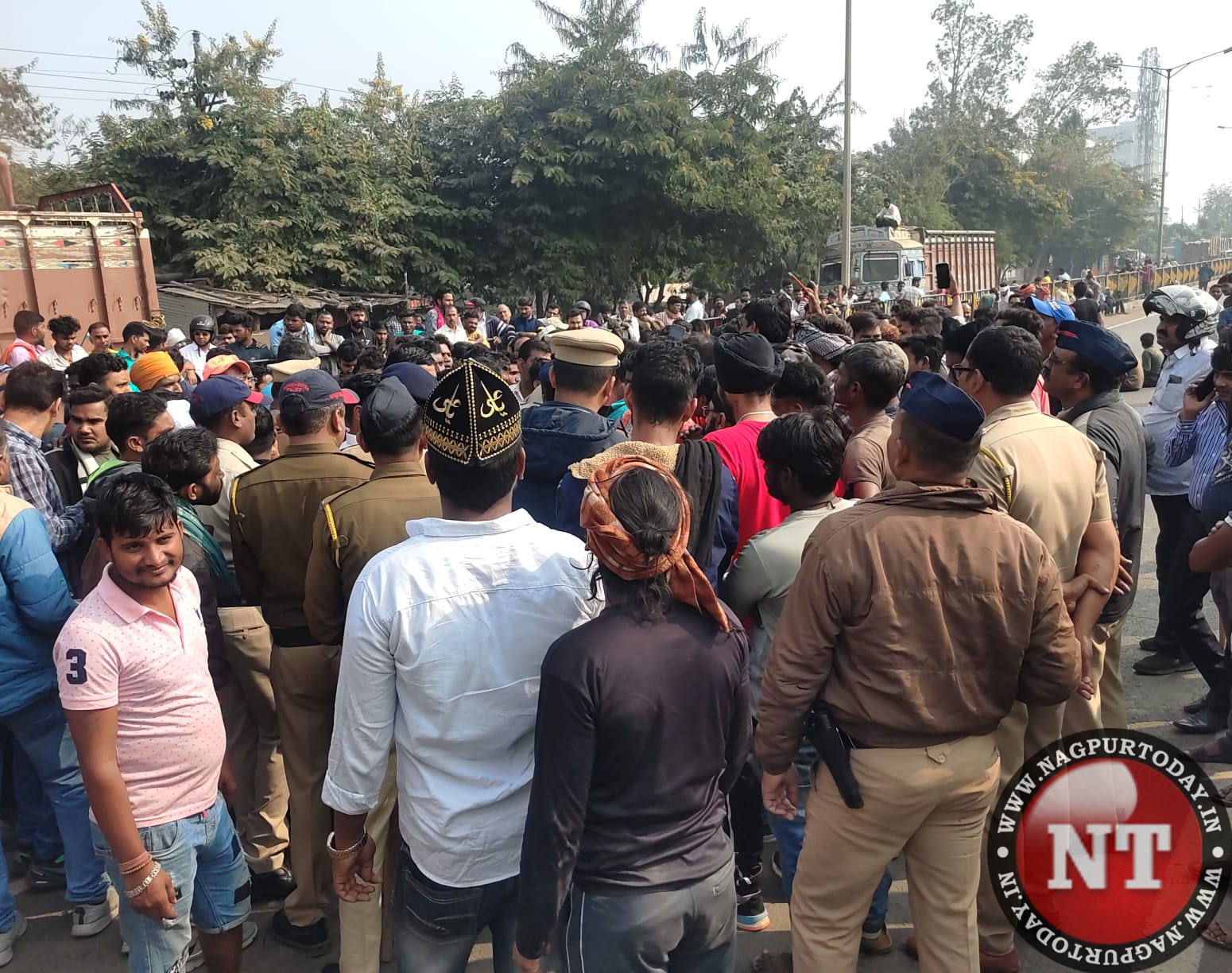 Truckers Protest In Nagpur Country Over New Law That Increases Jail