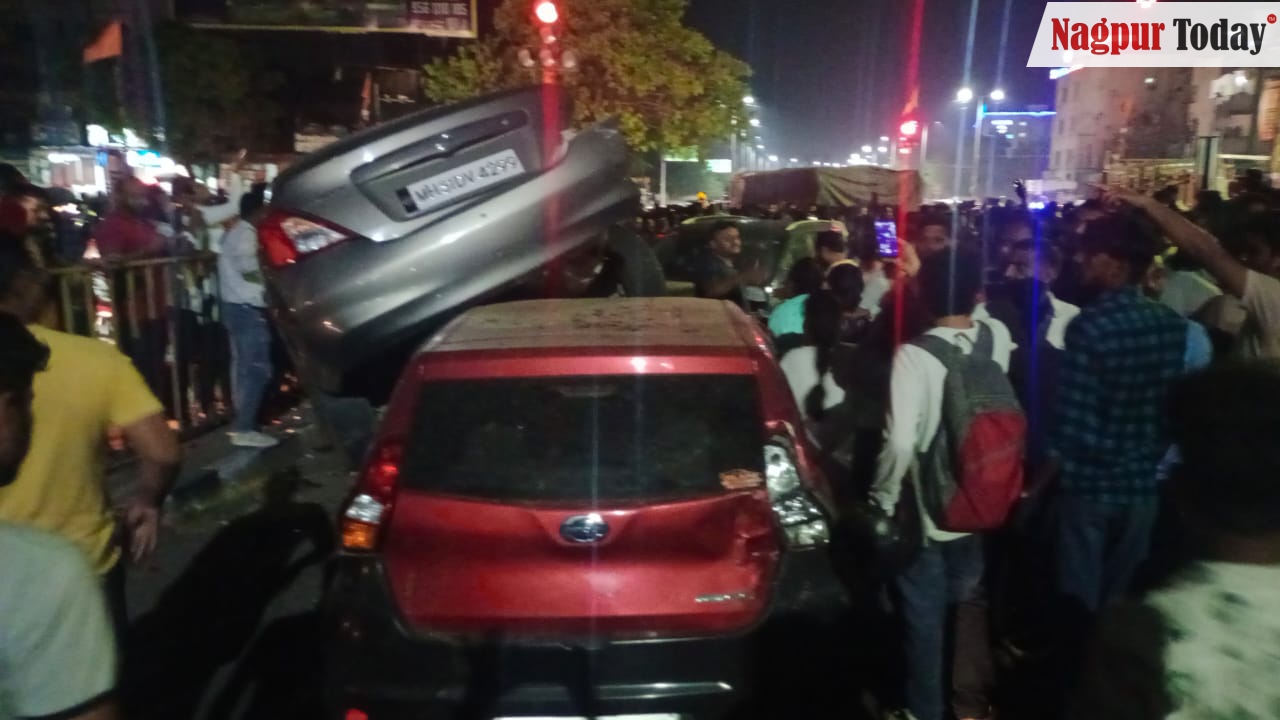 Video: At least half dozen vehicles collided with each other at ...