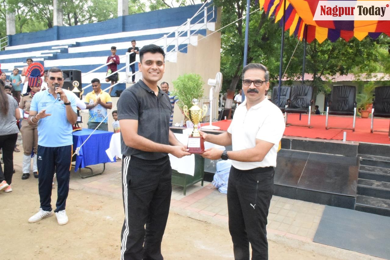 Nagpur cops showcase skills in cricket match under "Singal Pattern ...