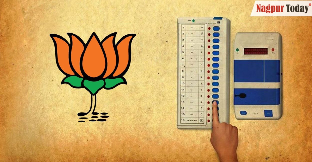 BJP fields Parinay Phuke, Pankaja Munde, 3 others for Legislative ...