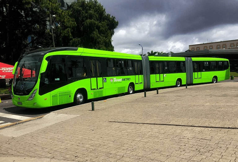 Tram-like electric buses to run in Nagpur soon: Gadkari