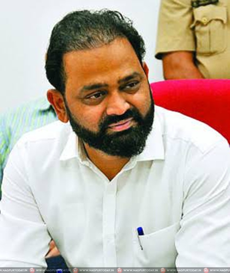 Dr Vipin Itankar adjudged Best District Collector in Nagpur Division