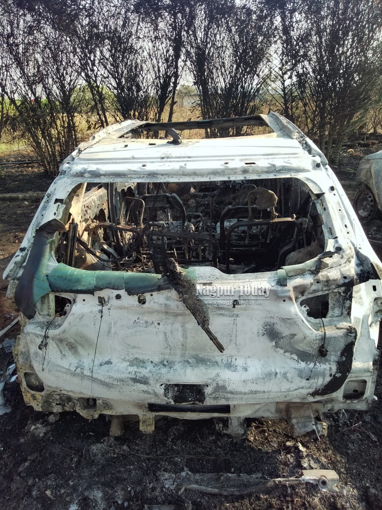 Video: Two Cars Gutted in Fire During Holi Party at Amrit Farms, Nagpur