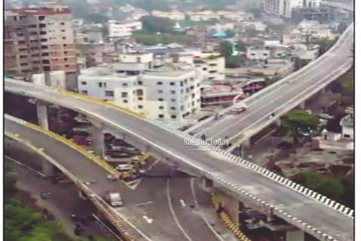 Gadkari admits flawed design of Sadar Flyover in Nagpur, assures Rs 34 ...