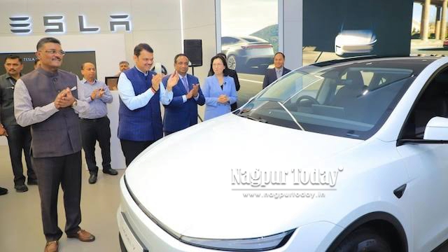 Tesla Drives Into India: Mumbai Showroom Inaugurated as Gadkari’s “Make ...