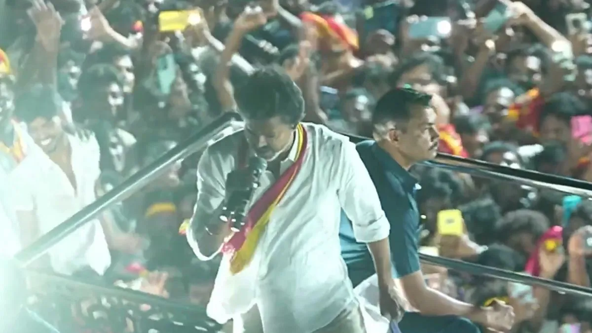 Children among 36 dead in stampede at Vijay's rally