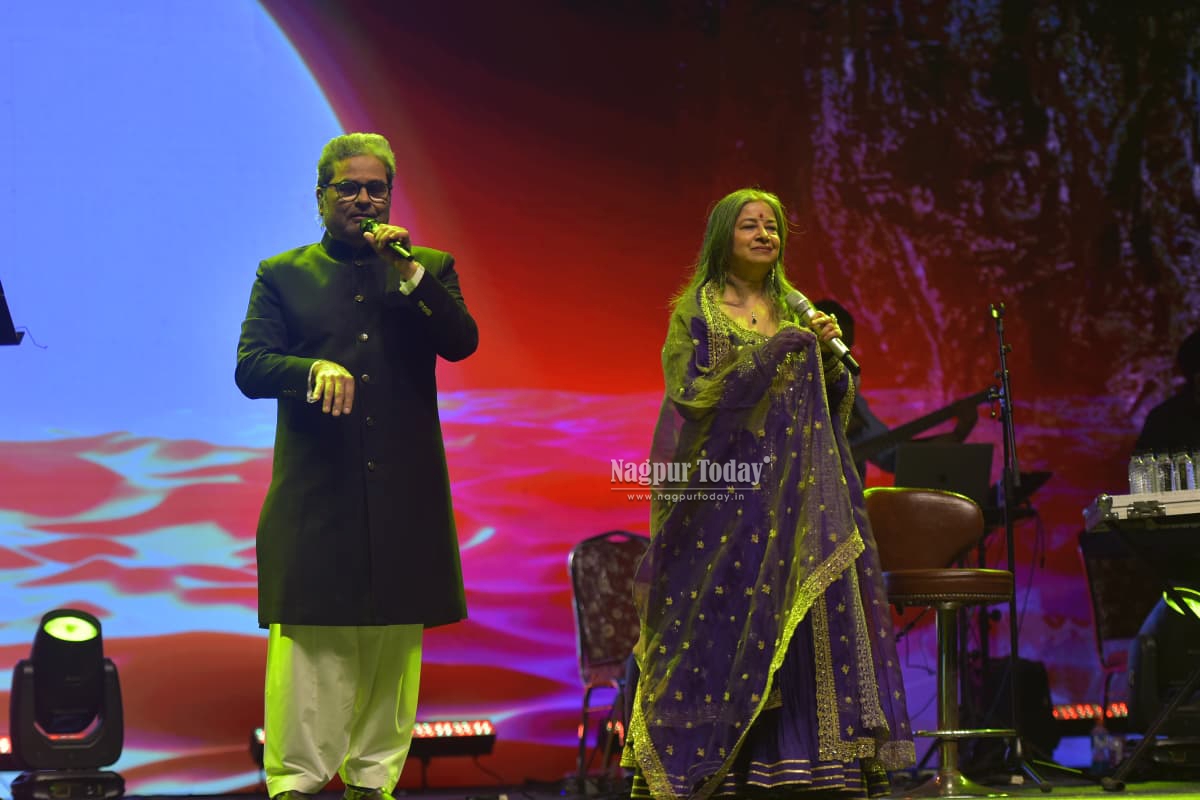 Melodies under open skies: Vishal & Rekha Bhardwaj create magic at Khasdar Mahotsav